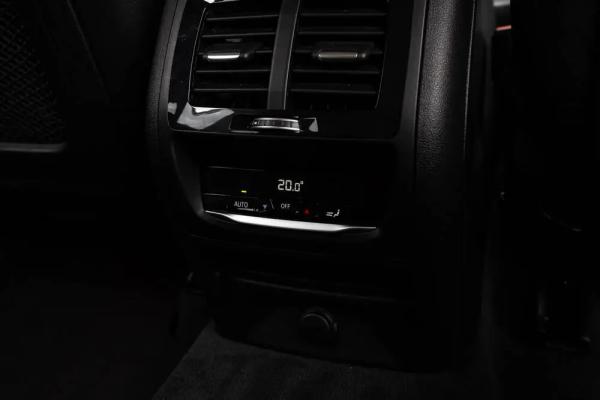 Grey BMW X3 2019 in Jelgava, with an engine capacity of 2.00 L and mileage of 189 thousand km for 19500 €, photo 8 on AUTOMOTO.COM.LV