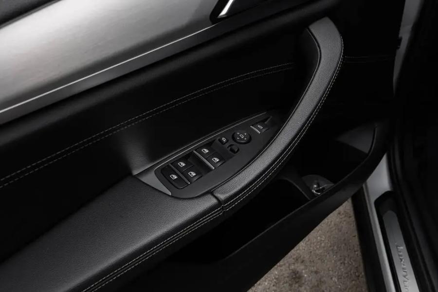 Pelēks BMW X3 2019 Jelgava, ar dzinēja tilpumu 2.00 L un nobraukumu 189 tūkst. km par 19500 €, foto 16 vietnē AUTOMOTO.COM.LV