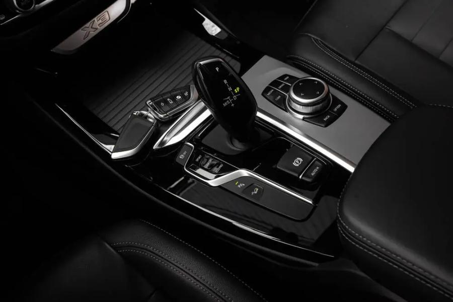 Pelēks BMW X3 2019 Jelgava, ar dzinēja tilpumu 2.00 L un nobraukumu 189 tūkst. km par 19500 €, foto 19 vietnē AUTOMOTO.COM.LV