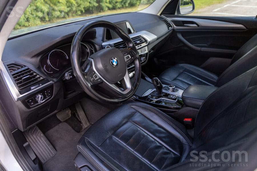 Grey BMW X3 2019 in Valmiera, with an engine capacity of 3.00 L and mileage of 262 thousand km for 21500 €, photo 12 on AUTOMOTO.COM.LV