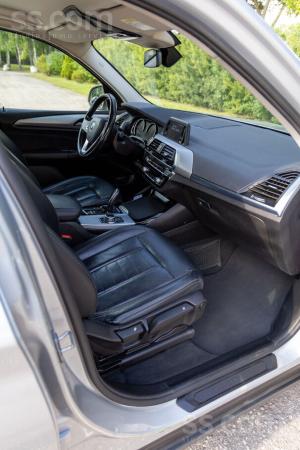 Grey BMW X3 2019 in Valmiera, with an engine capacity of 3.00 L and mileage of 262 thousand km for 21500 €, photo 14 on AUTOMOTO.COM.LV