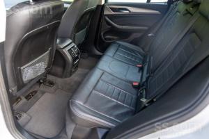 Grey BMW X3 2019 in Valmiera, with an engine capacity of 3.00 L and mileage of 262 thousand km for 21500 €, photo 17 on AUTOMOTO.COM.LV