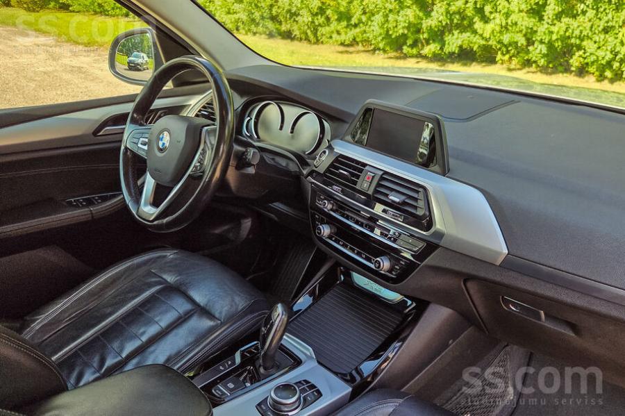 Grey BMW X3 2019 in Valmiera, with an engine capacity of 3.00 L and mileage of 262 thousand km for 21500 €, photo 18 on AUTOMOTO.COM.LV