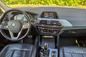 Grey BMW X3 2019 in Valmiera, with an engine capacity of 3.00 L and mileage of 262 thousand km for 21500 €, photo 19 on AUTOMOTO.COM.LV