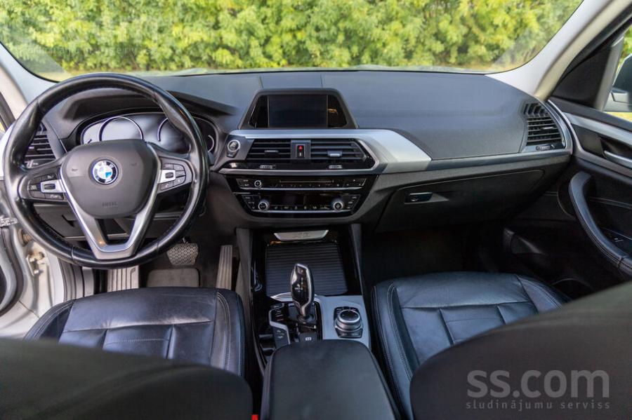 Grey BMW X3 2019 in Valmiera, with an engine capacity of 3.00 L and mileage of 262 thousand km for 21500 €, photo 20 on AUTOMOTO.COM.LV