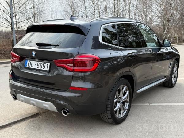 Grey BMW X3 2020 in Riga, with an engine capacity of 2.00 L and mileage of 155 thousand km for 28950 €, photo 3 on AUTOMOTO.COM.LV