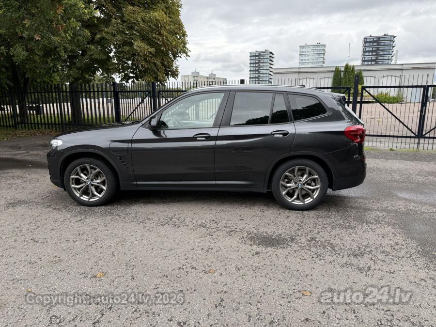 Grey BMW X3 2020 in Tallinn, with an engine capacity of 2.00 L and mileage of 123 thousand km for 32000 €, photo 9 on AUTOMOTO.COM.LV