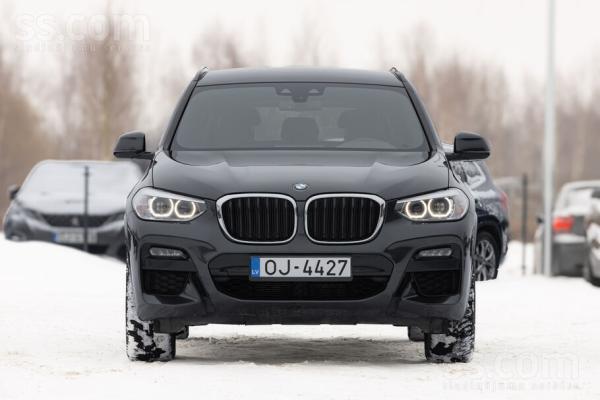 Grey BMW X3 2021 in Jelgava, with an engine capacity of 2.00 L and mileage of 0 thousand km for 24500 €, photo 3 on AUTOMOTO.COM.LV