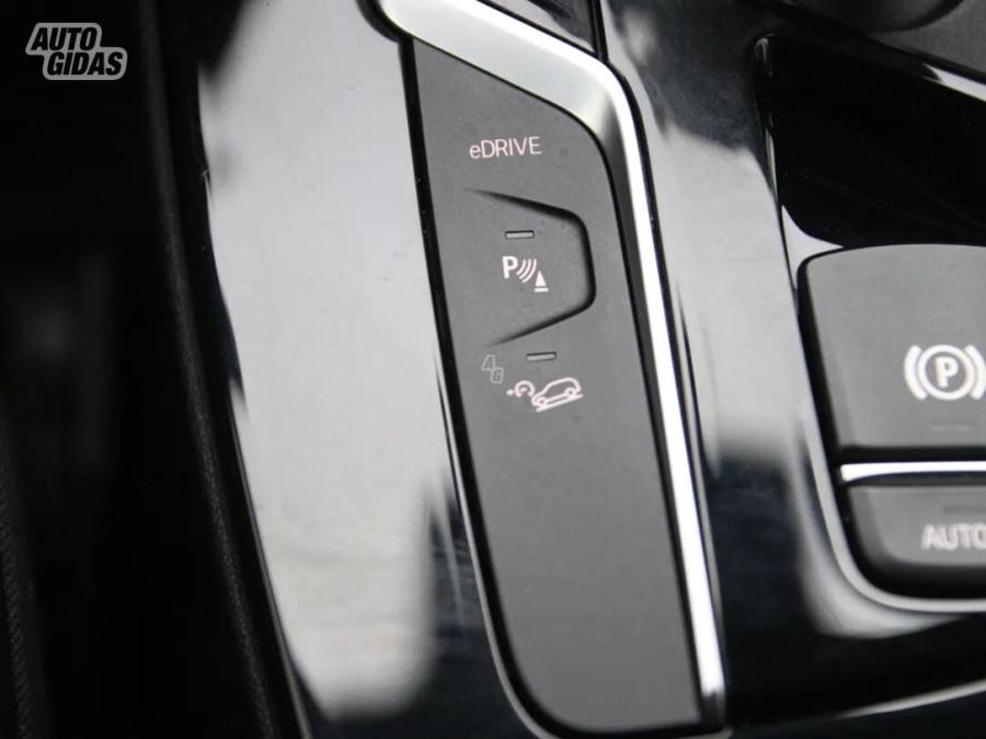 Grey BMW X3 2021 in Vilnius, with an engine capacity of 2.00 L and mileage of 169 thousand km for 27499 €, photo 31 on AUTOMOTO.COM.LV