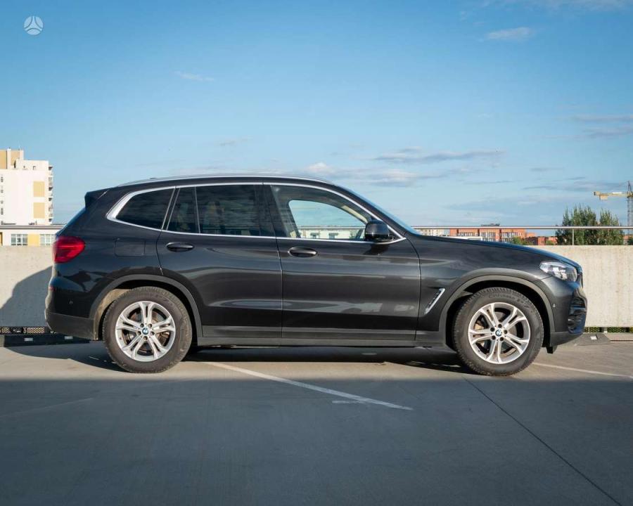 Grey BMW X3 2021 in Vilnius, with an engine capacity of 2.00 L and mileage of 183 thousand km for 19999 €, photo 6 on AUTOMOTO.COM.LV