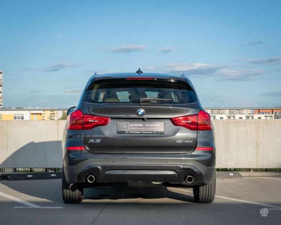 Grey BMW X3 2021 in Vilnius, with an engine capacity of 2.00 L and mileage of 183 thousand km for 19999 €, photo 9 on AUTOMOTO.COM.LV