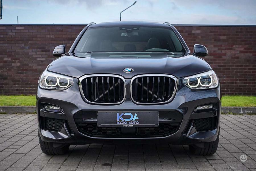 Grey BMW X3 2021 in Marijampole, with an engine capacity of 2.99 L and mileage of 117 thousand km for 31250 €, photo 3 on AUTOMOTO.COM.LV