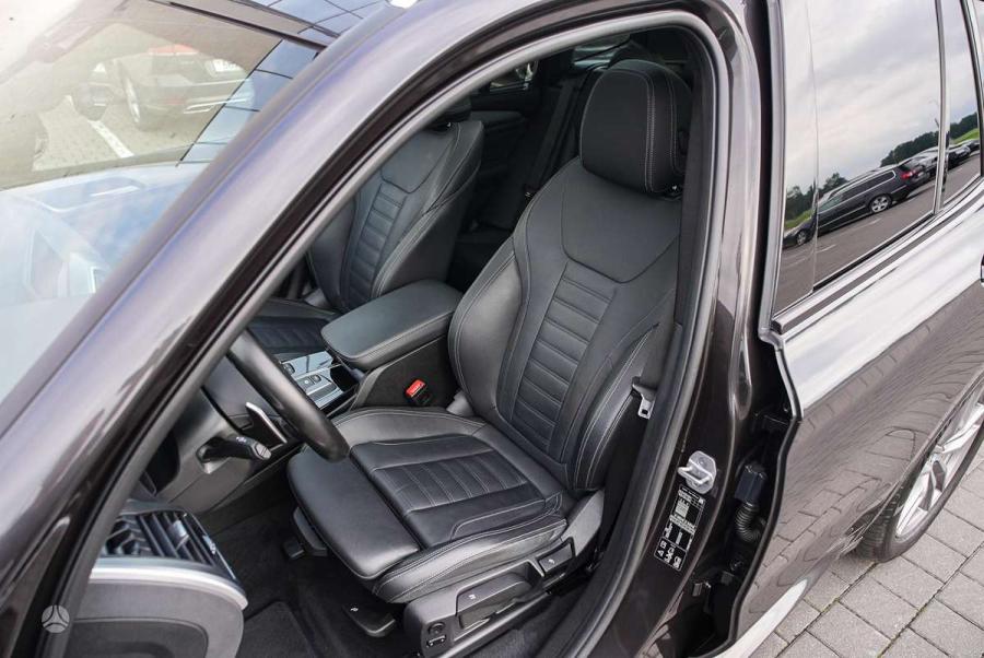 Grey BMW X3 2021 in Marijampole, with an engine capacity of 2.99 L and mileage of 117 thousand km for 31250 €, photo 31 on AUTOMOTO.COM.LV