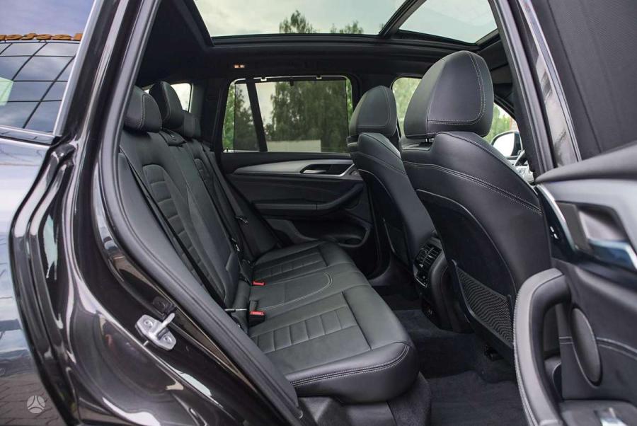 Grey BMW X3 2021 in Marijampole, with an engine capacity of 2.99 L and mileage of 117 thousand km for 31250 €, photo 39 on AUTOMOTO.COM.LV
