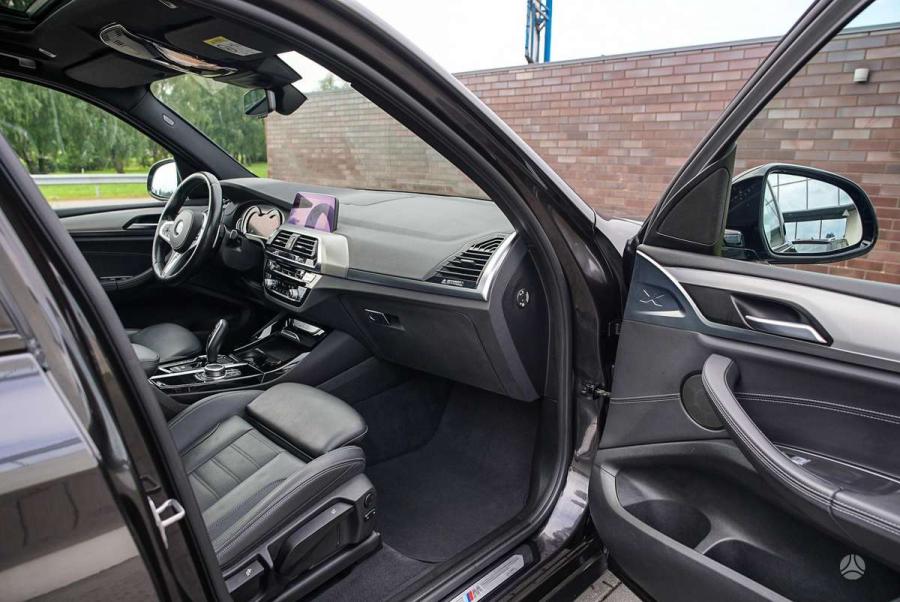 Grey BMW X3 2021 in Marijampole, with an engine capacity of 2.99 L and mileage of 117 thousand km for 31250 €, photo 40 on AUTOMOTO.COM.LV