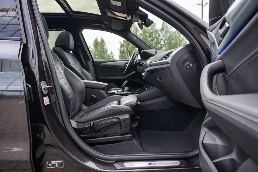 Grey BMW X3 2021 in Marijampole, with an engine capacity of 2.99 L and mileage of 117 thousand km for 31250 €, photo 42 on AUTOMOTO.COM.LV