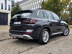 Grey BMW X3 2021 in Riga, with an engine capacity of 2.00 L and mileage of 109 thousand km for 31990 €, photo 1 on AUTOMOTO.COM.LV