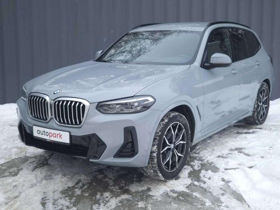 Grey BMW X3 2022 in Vilnius, with an engine capacity of 2.00 L and mileage of 55 thousand km for 40900 €, photo 1 on AUTOMOTO.COM.LV