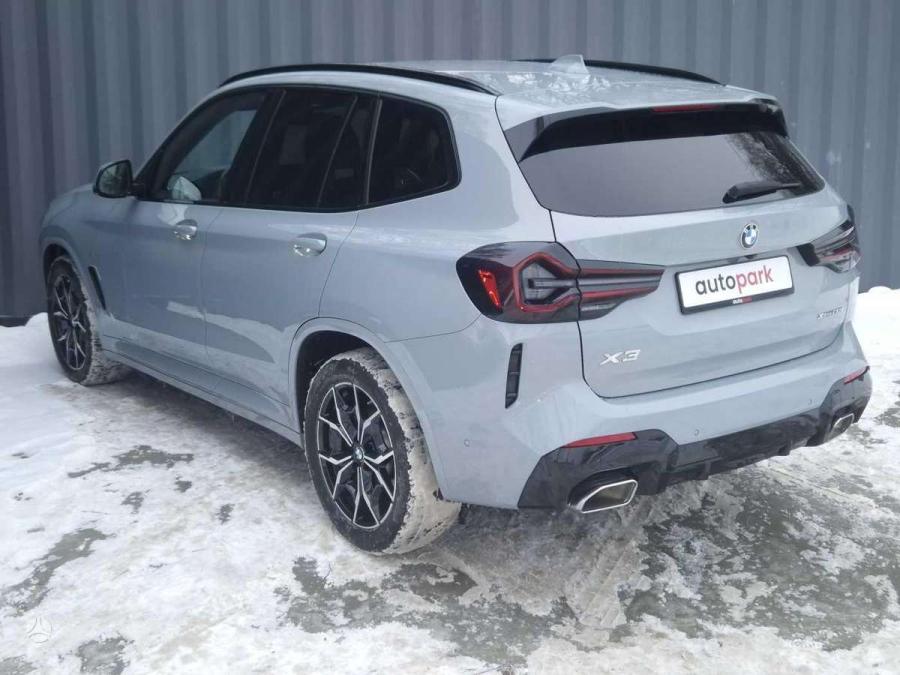 Grey BMW X3 2022 in Vilnius, with an engine capacity of 2.00 L and mileage of 55 thousand km for 40900 €, photo 4 on AUTOMOTO.COM.LV