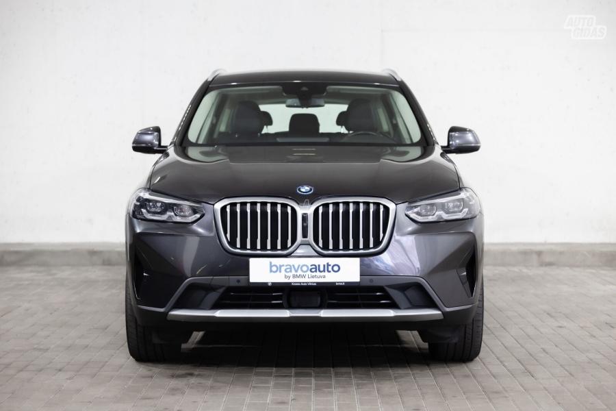 Pelēks BMW X3 2022 Viļņa, ar dzinēja tilpumu 2.00 L un nobraukumu 133 tūkst. km par 35443 €, foto 2 vietnē AUTOMOTO.COM.LV