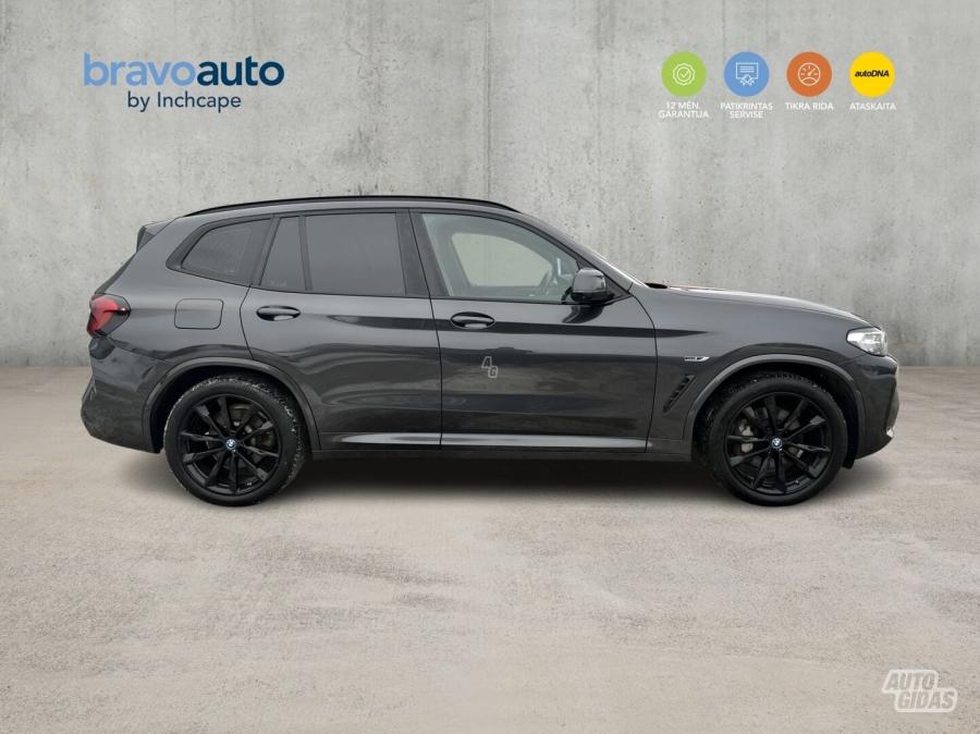 Grey BMW X3 2022 in Kaunas, with an engine capacity of 2.00 L and mileage of 100 thousand km for 42771 €, photo 6 on AUTOMOTO.COM.LV
