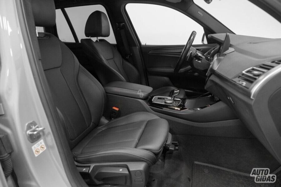 Grey BMW X3 2022 in Vilnius, with an engine capacity of 2.00 L and mileage of 57 thousand km for 41500 €, photo 8 on AUTOMOTO.COM.LV
