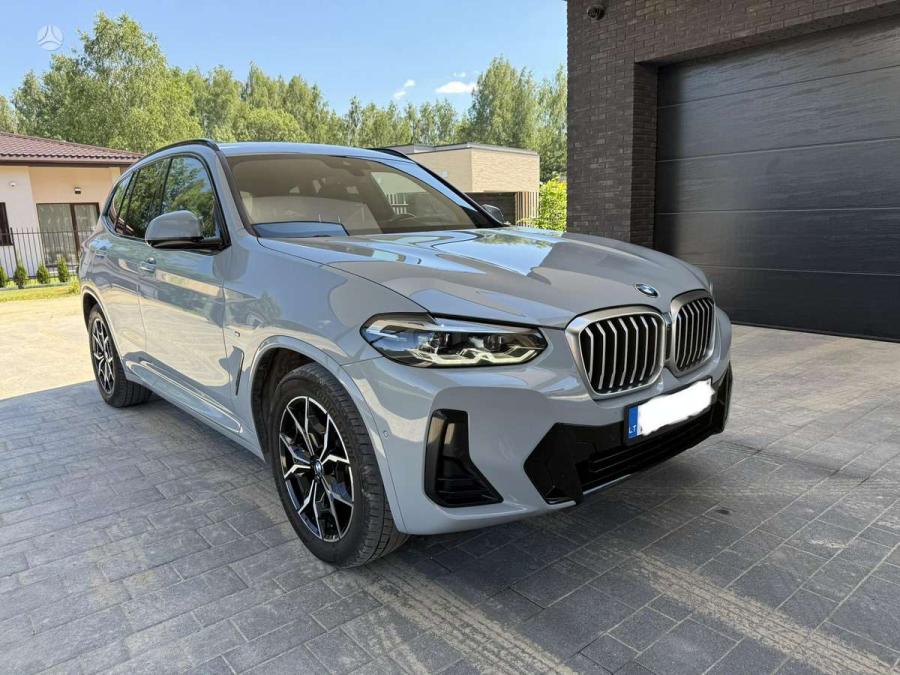 Grey BMW X3 2022 in Vilnius, with an engine capacity of 2.00 L and mileage of 63 thousand km for 37900 €, photo 4 on AUTOMOTO.COM.LV