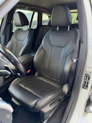 Grey BMW X3 2022 in Vilnius, with an engine capacity of 2.00 L and mileage of 63 thousand km for 37900 €, photo 9 on AUTOMOTO.COM.LV