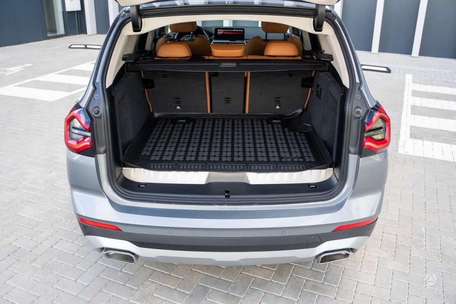 Grey BMW X3 2022 in Vilnius, with an engine capacity of 2.00 L and mileage of 135 thousand km for 33800 €, photo 20 on AUTOMOTO.COM.LV