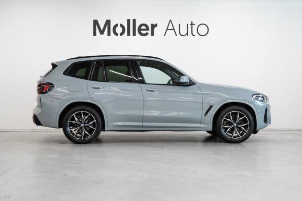 Grey BMW X3 2022 in Vilnius, with an engine capacity of 2.00 L and mileage of 64 thousand km for 38900 €, photo 4 on AUTOMOTO.COM.LV