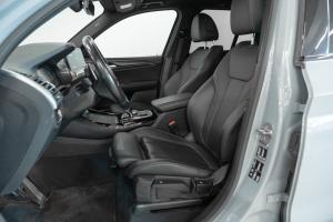 Grey BMW X3 2022 in Vilnius, with an engine capacity of 2.00 L and mileage of 64 thousand km for 38900 €, photo 8 on AUTOMOTO.COM.LV