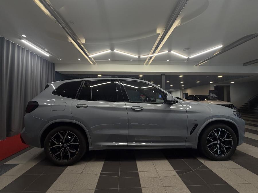 Pelēks BMW X3 2022 Rīga, ar dzinēja tilpumu 2.00 L un nobraukumu 102 tūkst. km par 41500 €, foto 4 vietnē AUTOMOTO.COM.LV
