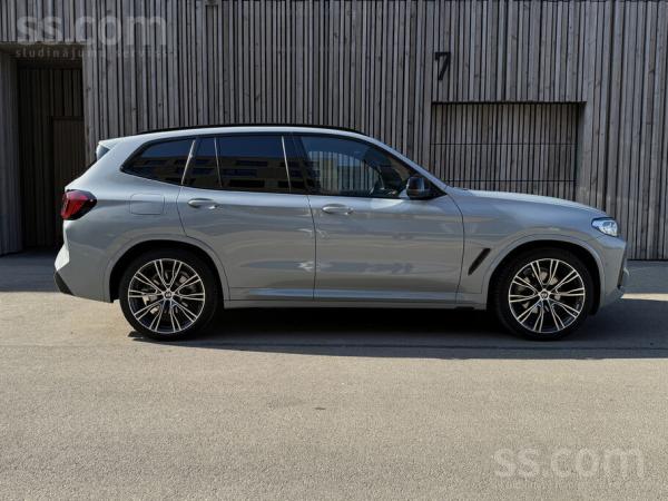 Grey BMW X3 2022 in Riga, with an engine capacity of 2.00 L and mileage of 75 thousand km for 37500 €, photo 3 on AUTOMOTO.COM.LV