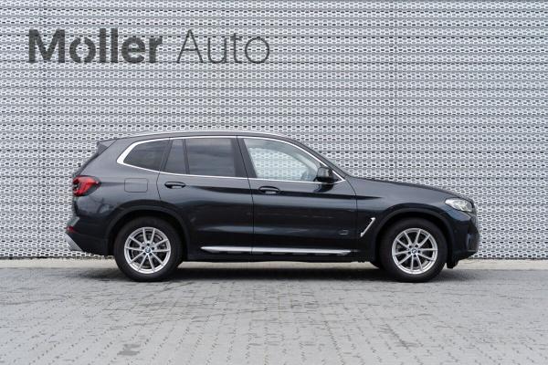 BMW X3 2022 in Marupe on AUTOMOTO.COM.LV Grey BMW X3 2022 in Marupe, with an engine capacity of 2.00 L and mileage of 97 thousand km for 31900 €, photo 6 on AUTOMOTO.COM.LV