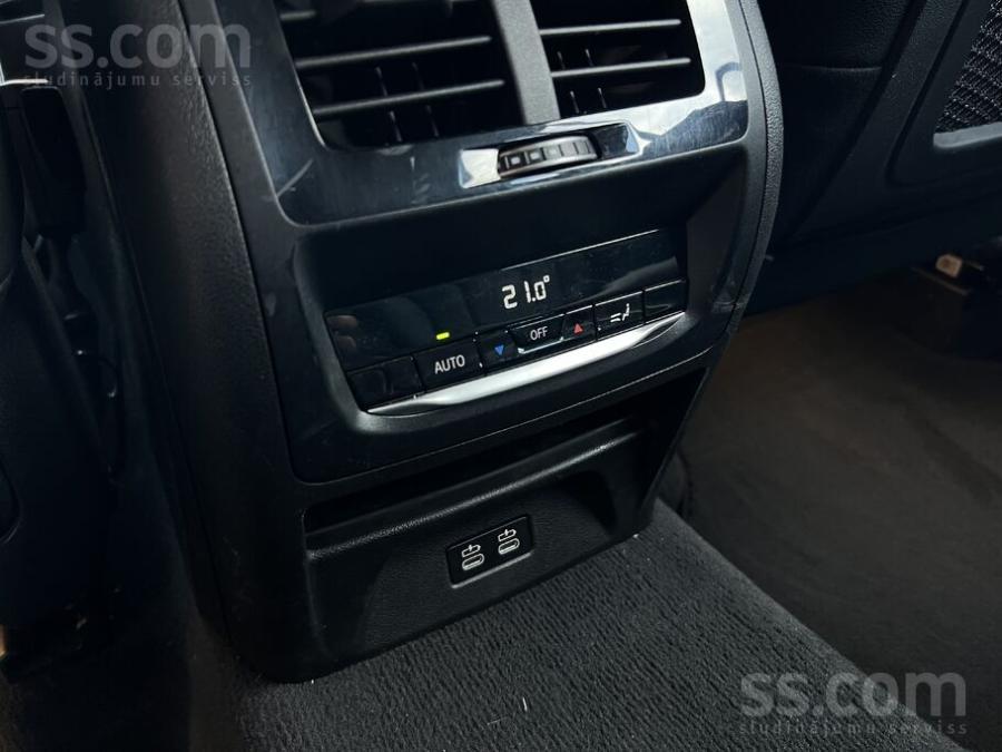 Pelēks BMW X3 2022 Rīga, ar dzinēja tilpumu 3.00 L un nobraukumu 136 tūkst. km par 30900 €, foto 24 vietnē AUTOMOTO.COM.LV