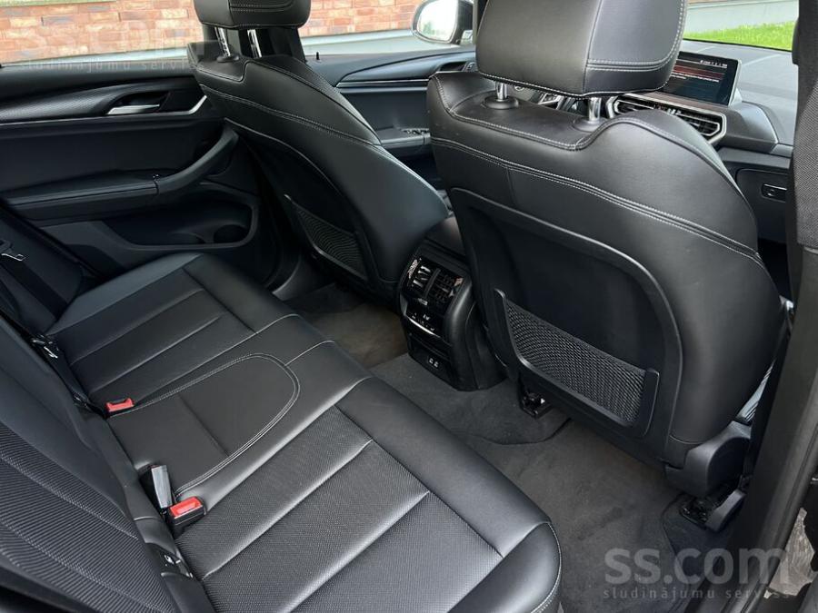 Pelēks BMW X3 2022 Rīga, ar dzinēja tilpumu 3.00 L un nobraukumu 136 tūkst. km par 30900 €, foto 25 vietnē AUTOMOTO.COM.LV