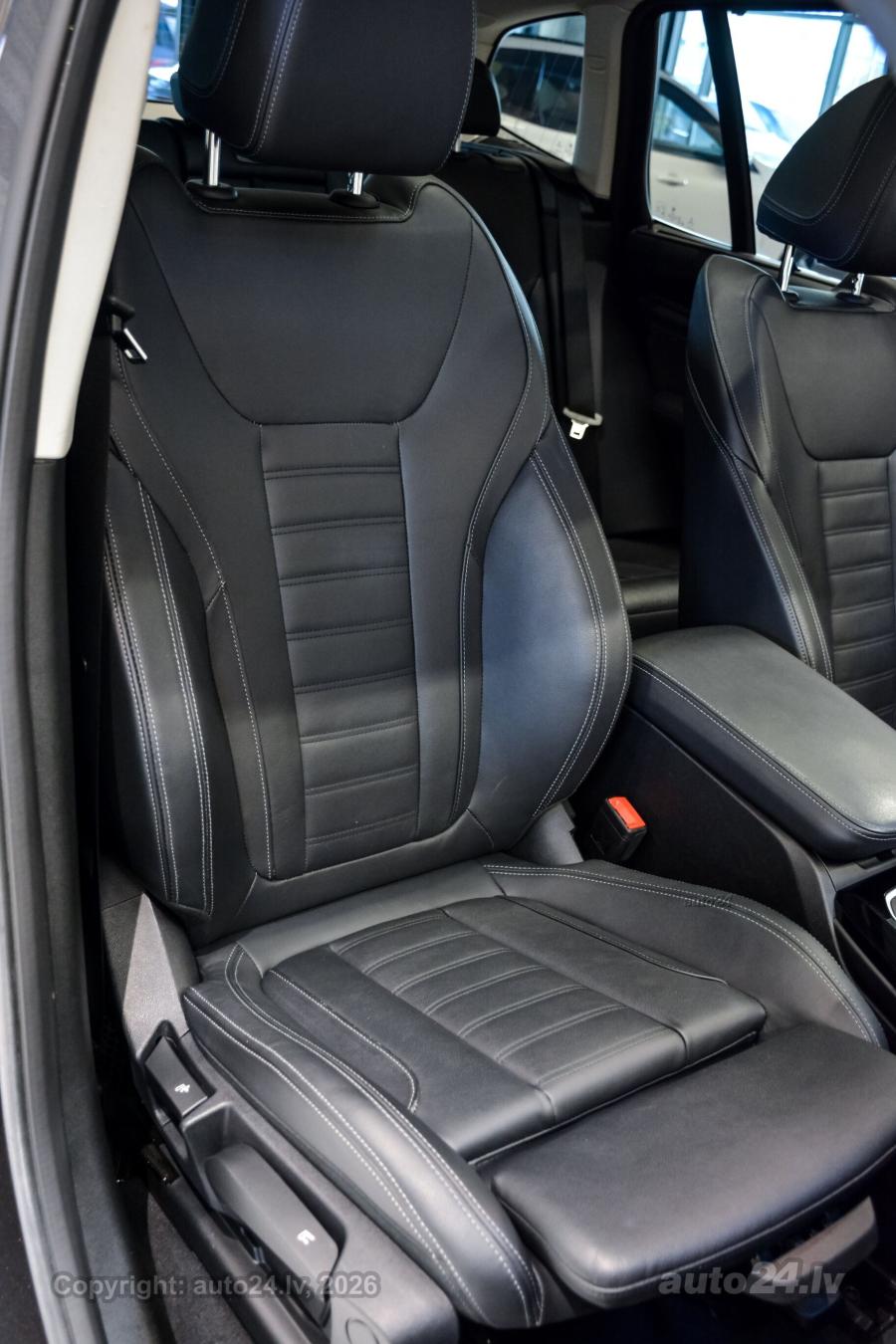 Pelēks BMW X3 2022 Tallina, ar dzinēja tilpumu 3.00 L un nobraukumu 61 tūkst. km par 44500 €, foto 17 vietnē AUTOMOTO.COM.LV