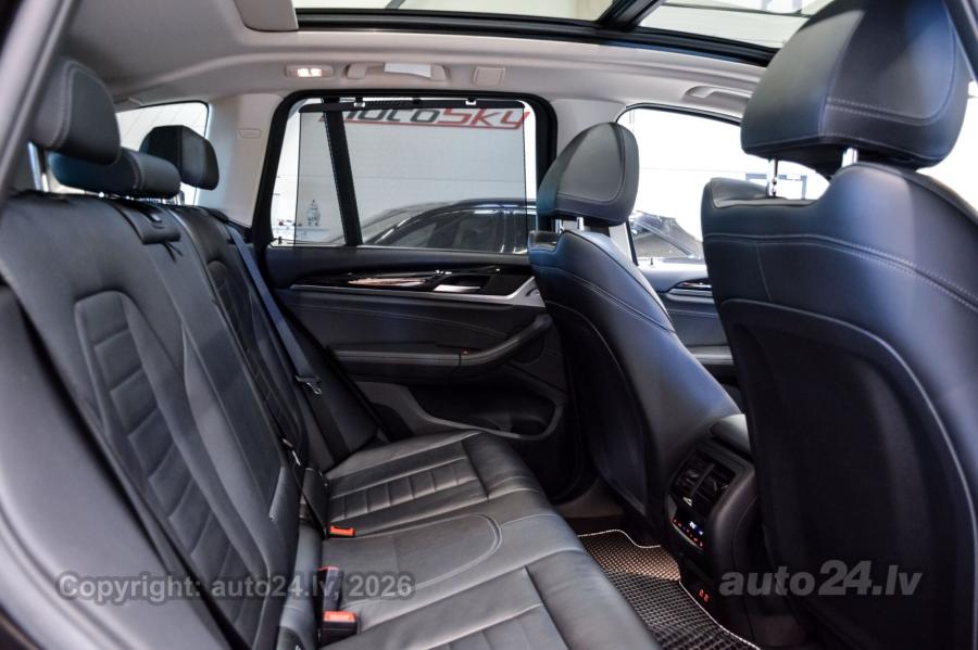 Pelēks BMW X3 2022 Tallina, ar dzinēja tilpumu 3.00 L un nobraukumu 61 tūkst. km par 44500 €, foto 18 vietnē AUTOMOTO.COM.LV