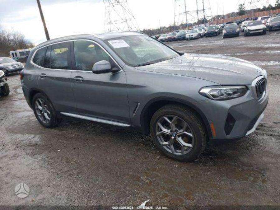 Grey BMW X3 2023 in Klaipeda, with an engine capacity of 2.00 L and mileage of 33 thousand km for 17600 €, photo 1 on AUTOMOTO.COM.LV