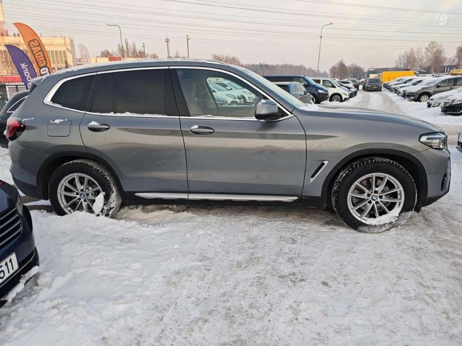 Grey BMW X3 2023 in Kaunas, with an engine capacity of 2.00 L and mileage of 243 thousand km for 27800 €, photo 14 on AUTOMOTO.COM.LV