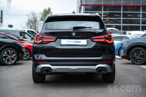 Grey BMW X3 2023 in Riga, with an engine capacity of 2.00 L and mileage of 112 thousand km for 34990 €, photo 6 on AUTOMOTO.COM.LV