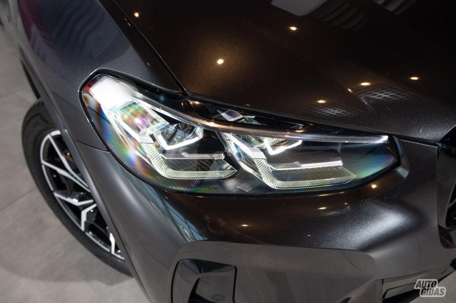 Grey BMW X3 2023 in Kaunas, with an engine capacity of 2.00 L and mileage of 126 thousand km for 39771 €, photo 5 on AUTOMOTO.COM.LV
