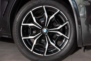Grey BMW X3 2023 in Kaunas, with an engine capacity of 2.00 L and mileage of 126 thousand km for 39771 €, photo 23 on AUTOMOTO.COM.LV