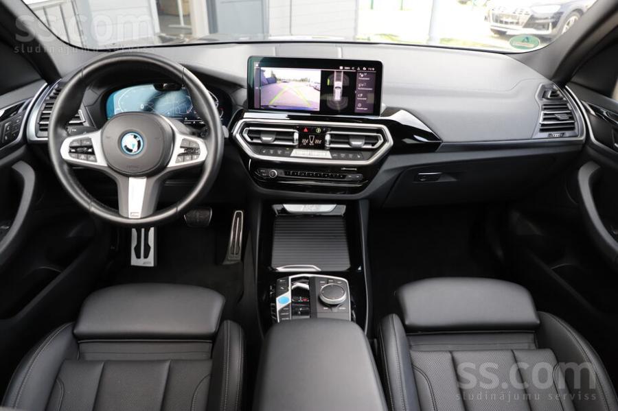 Grey BMW X3 2023 in Tukums, with an engine capacity of 2.00 L and mileage of 106 thousand km for 35000 €, photo 8 on AUTOMOTO.COM.LV
