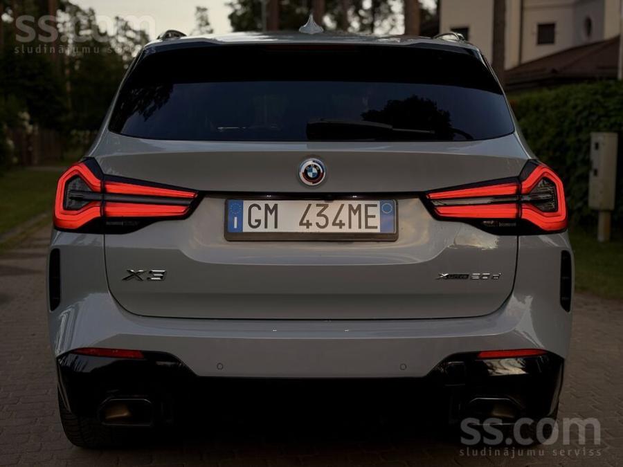 Grey BMW X3 2023 in Riga, with an engine capacity of 2.00 L and mileage of 159 thousand km for 34850 €, photo 4 on AUTOMOTO.COM.LV