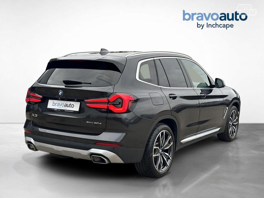 Grey BMW X3 2023 in Kaunas, with an engine capacity of 2.00 L and mileage of 120 thousand km for 34771 €, photo 7 on AUTOMOTO.COM.LV
