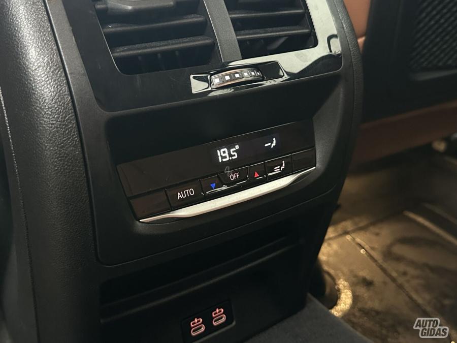 Grey BMW X3 2023 in Kaunas, with an engine capacity of 2.00 L and mileage of 120 thousand km for 34771 €, photo 13 on AUTOMOTO.COM.LV