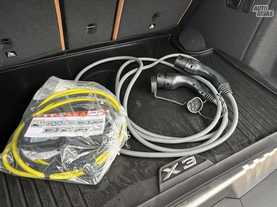 Grey BMW X3 2023 in Kaunas, with an engine capacity of 2.00 L and mileage of 120 thousand km for 34771 €, photo 15 on AUTOMOTO.COM.LV