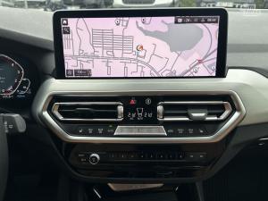 Grey BMW X3 2023 in Kaunas, with an engine capacity of 2.00 L and mileage of 120 thousand km for 34771 €, photo 19 on AUTOMOTO.COM.LV