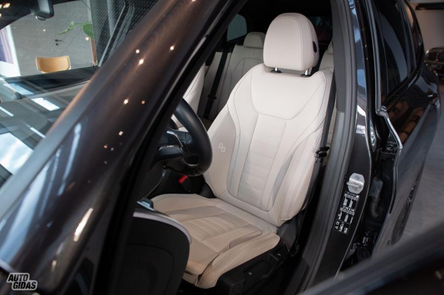 Grey BMW X3 2024 in Kaunas, with an engine capacity of 2.00 L and mileage of 13 thousand km for 47471 €, photo 15 on AUTOMOTO.COM.LV